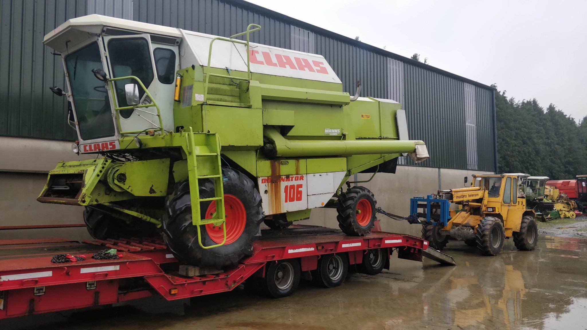 Claas Dominator 106s - Bernard Byrne Combines